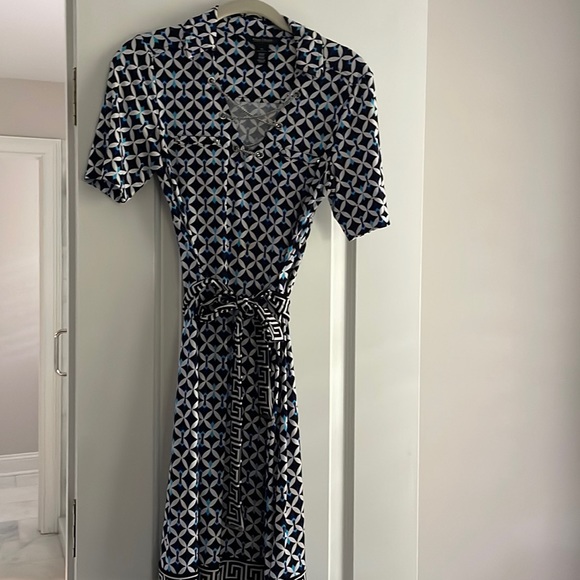 White House Black Market | Dresses | Whbm Xs Black White And Teal Multi ...